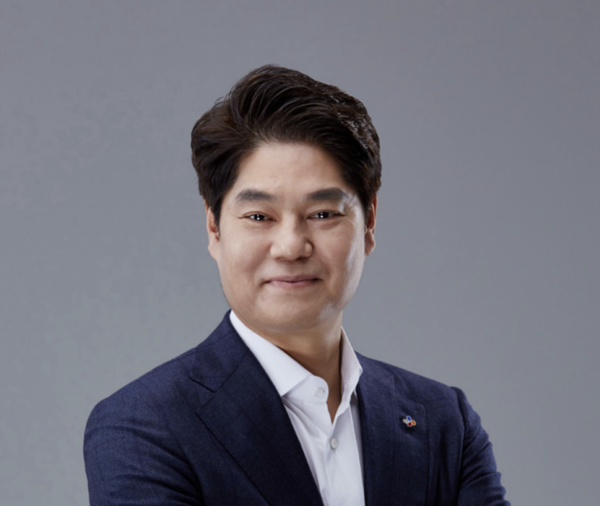 CJ, 허민회 CJ CGV 대표를 지주사 CJ 대표에··· 90년대생도 대표 발탁